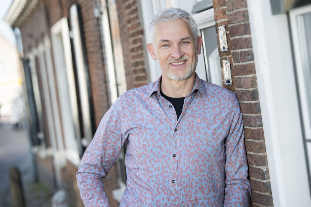 Erik Kaper: Al 30 jaar expert in rieten daken verzekern